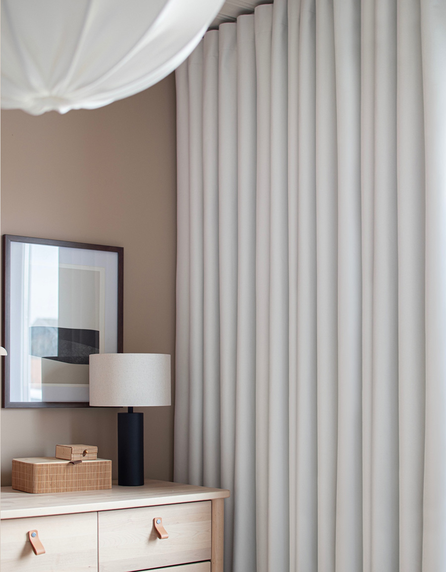 Gardin Nova, vit - måttanpassad höjd - Hasta Home